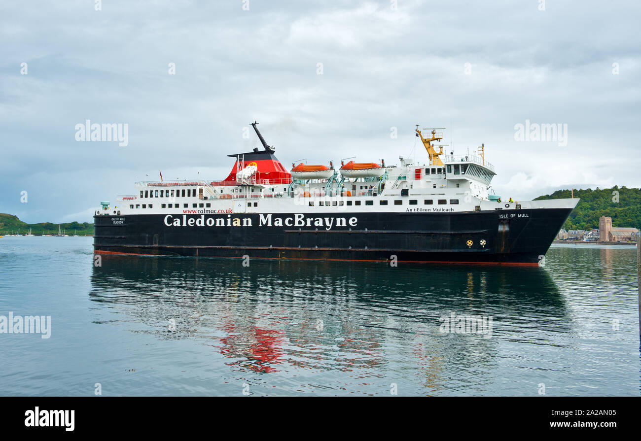 Oban ferry terminal hi-res stock photography and images - Alamy