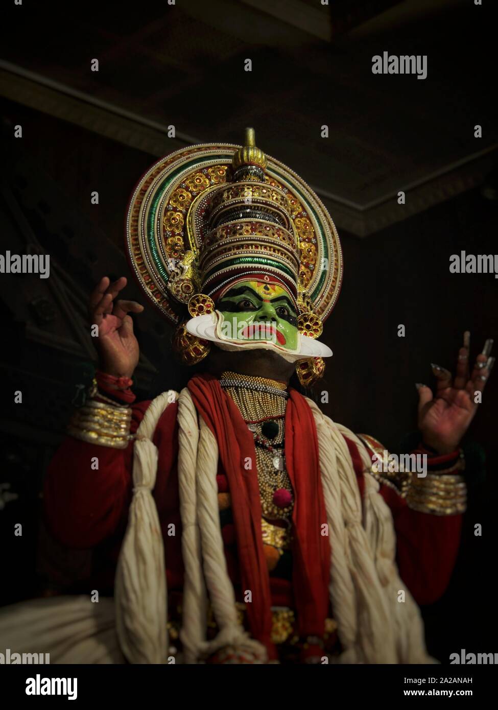 Kathakali face hi-res stock photography and images - Alamy