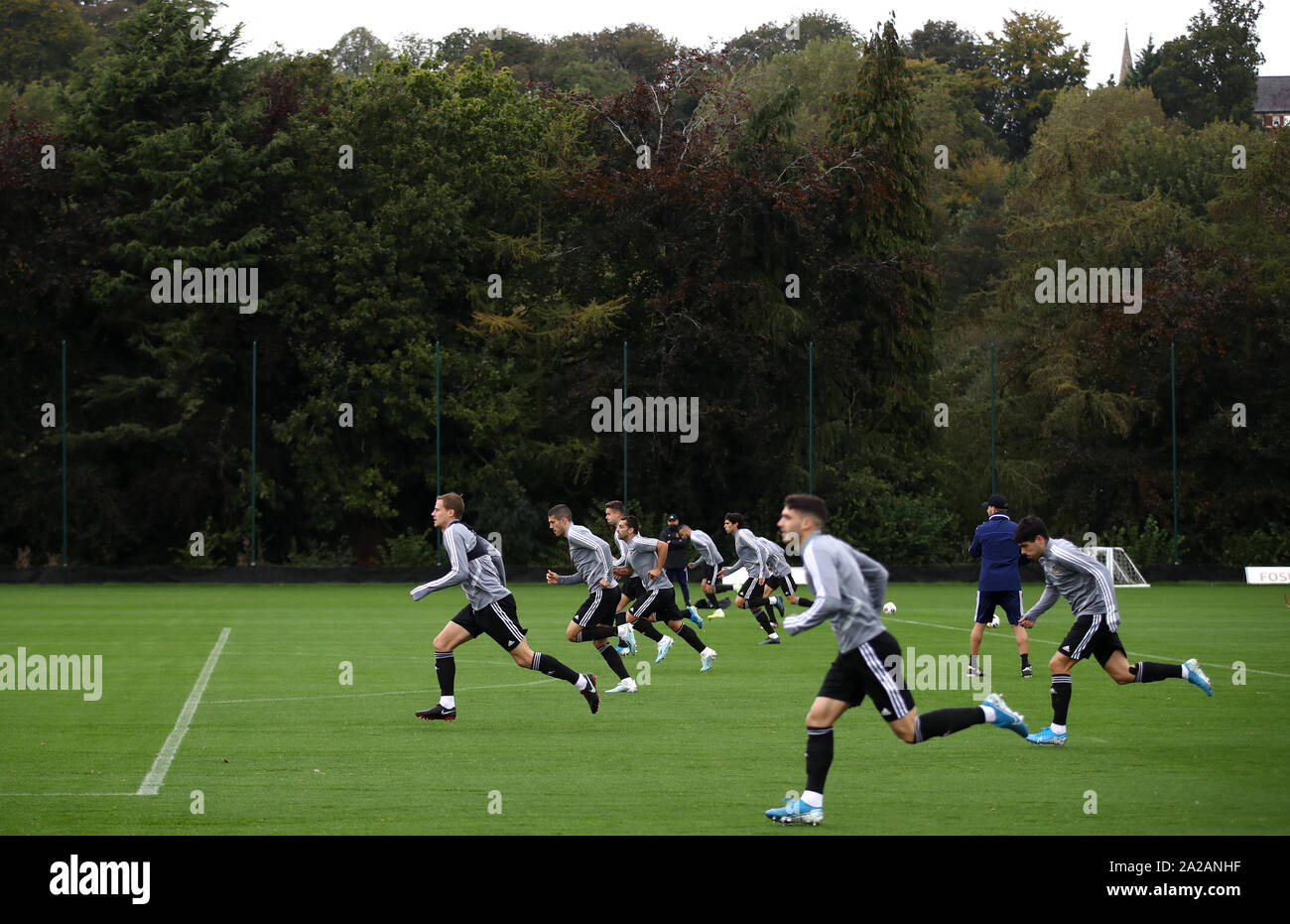 Wolverhampton wanderers players hi-res stock photography and images - Alamy