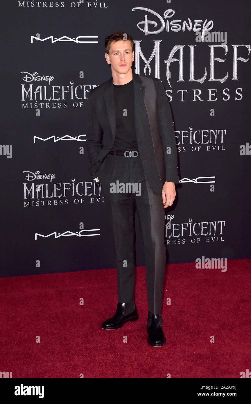 Harris dickinson hi-res stock photography and images - Alamy