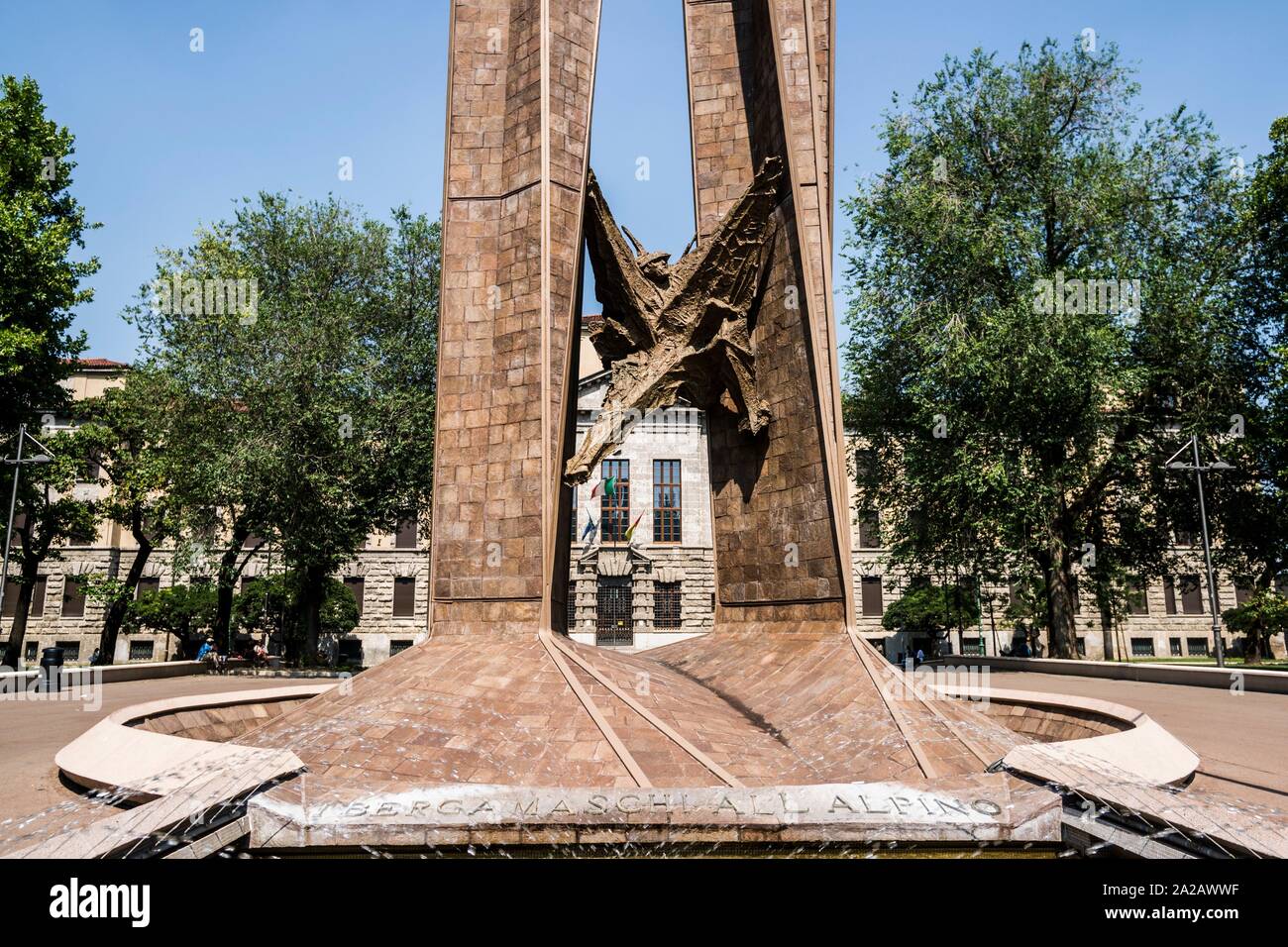 Monumento degli alpini hi-res stock photography and images - Alamy