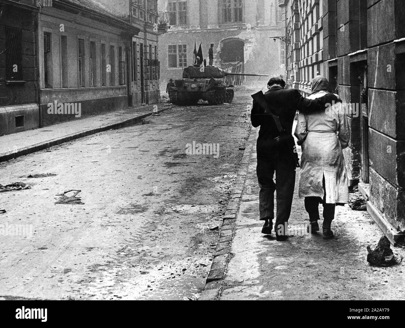Soviet tank budapest hi-res stock photography and images - Alamy