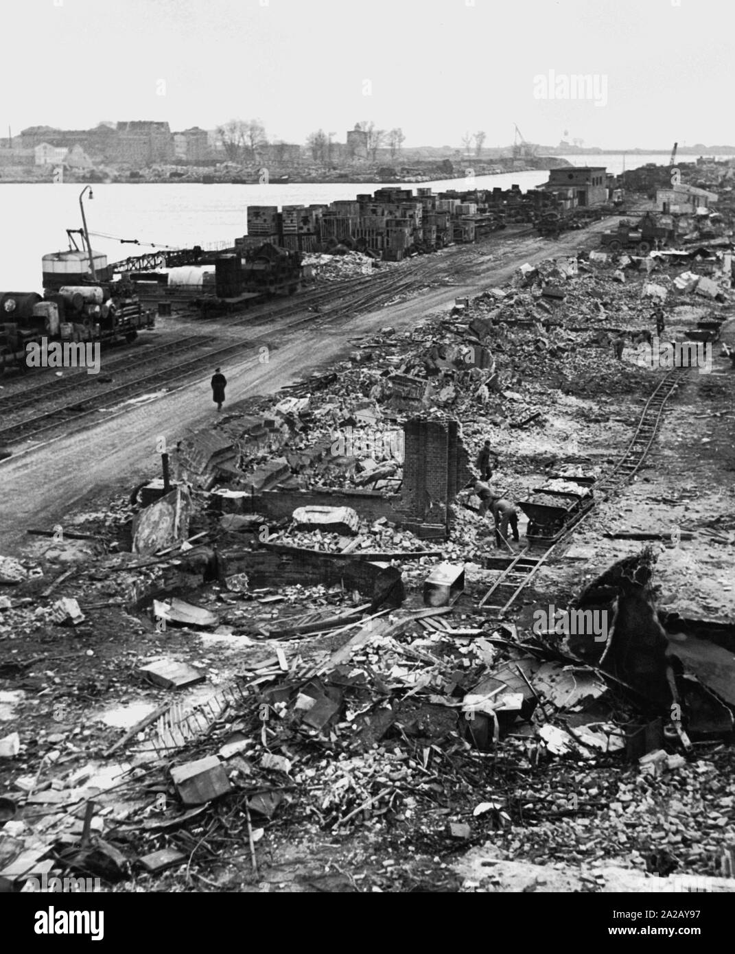 Wreckage cleanup hi-res stock photography and images - Alamy