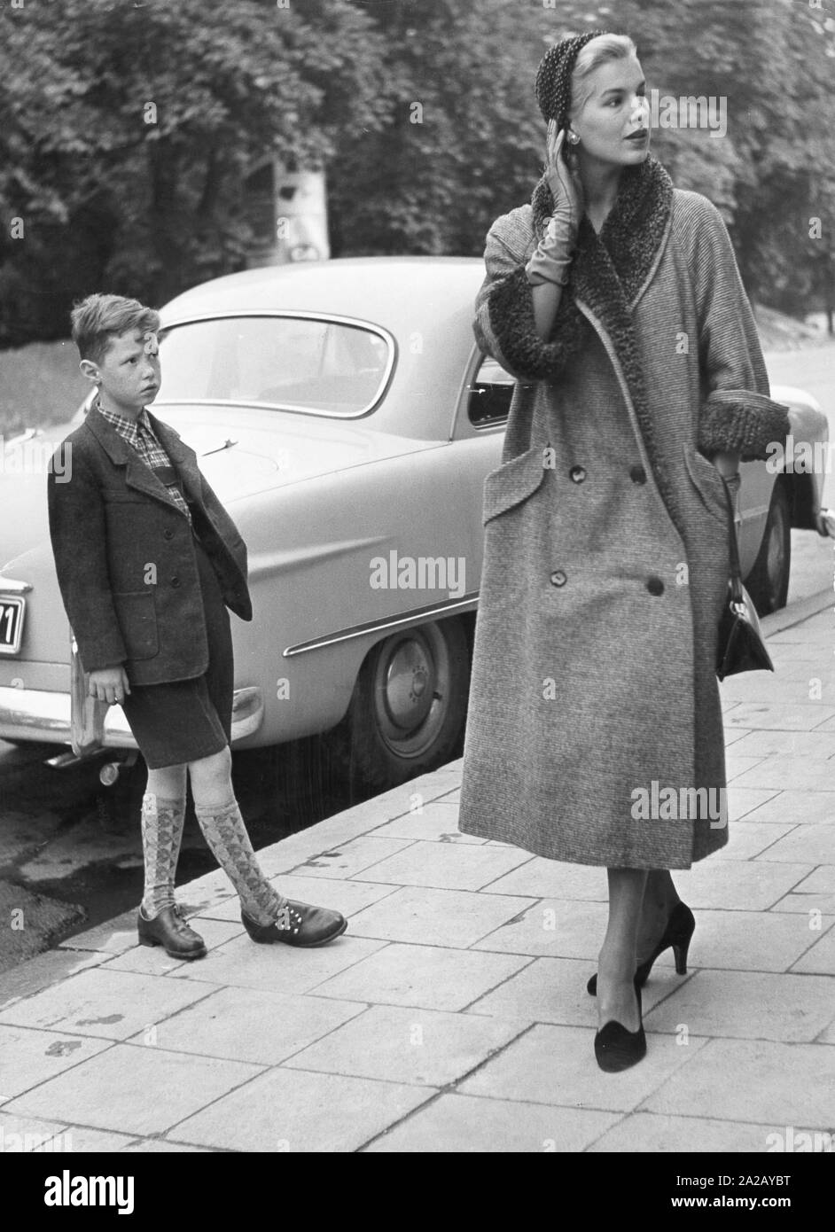 Model 1952 woman hi-res stock photography and images - Alamy