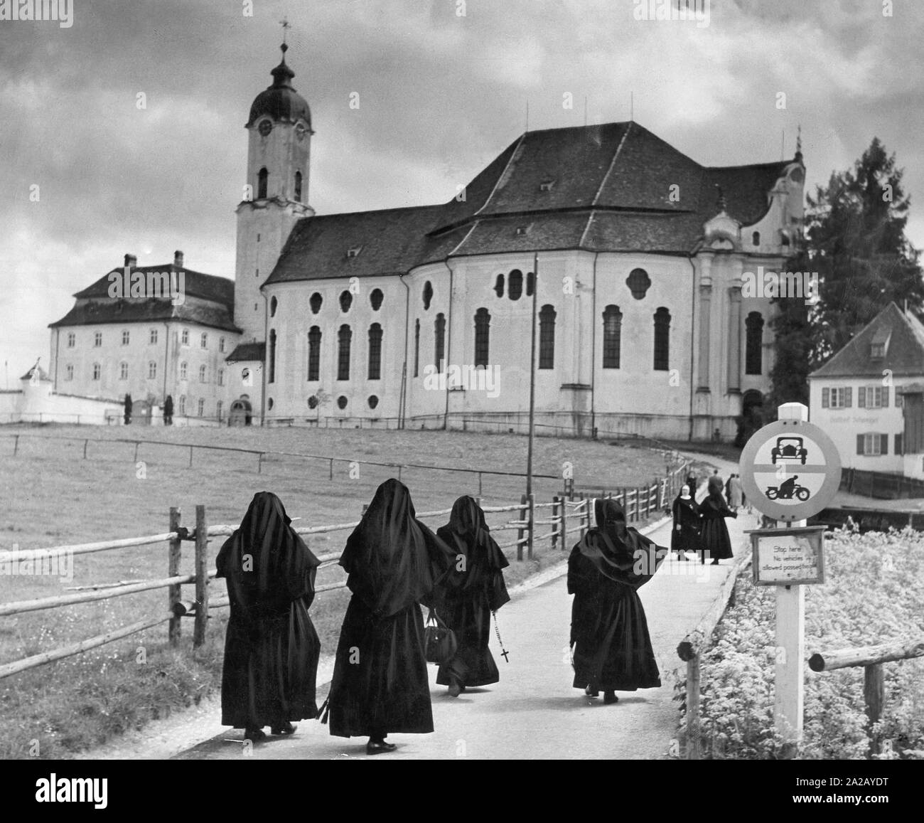 1950s church hi-res stock photography and images - Alamy