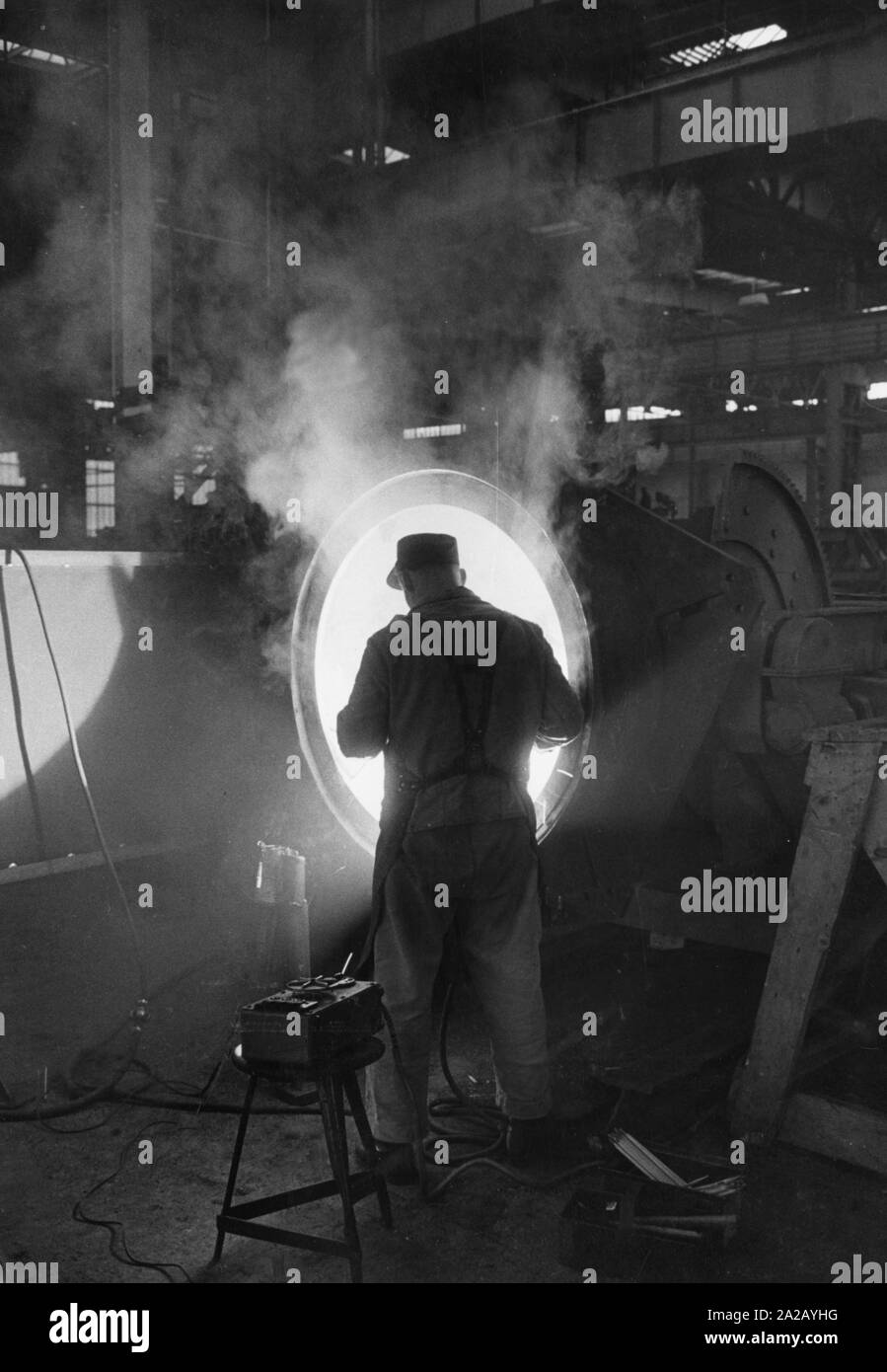 Vintage industrial building Black and White Stock Photos & Images - Alamy