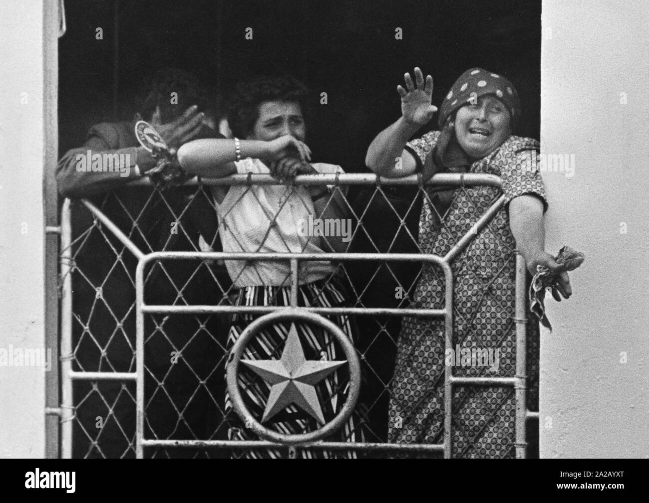 Italian emigrants ship hi-res stock photography and images - Alamy