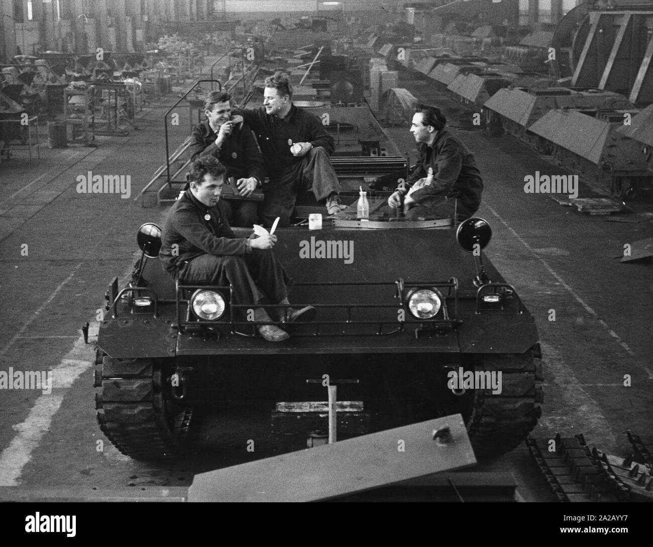 Tank carriers hi-res stock photography and images - Alamy