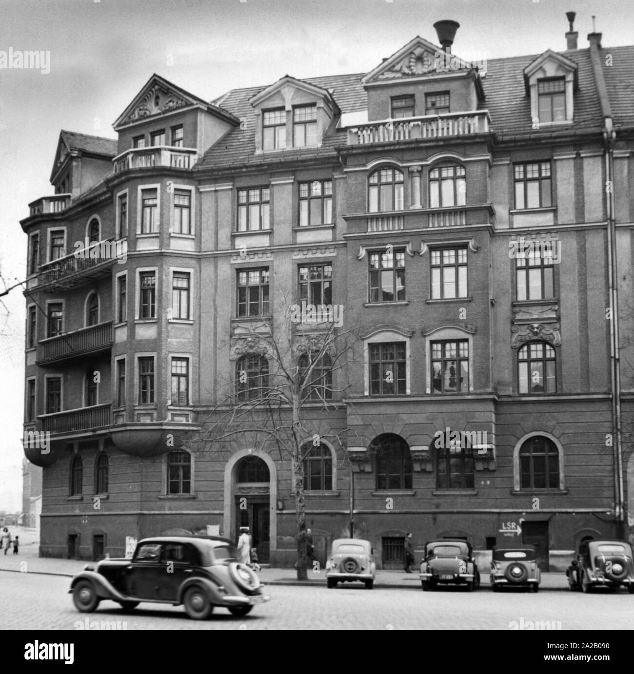 Munich apartment Black and White Stock Photos & Images - Alamy