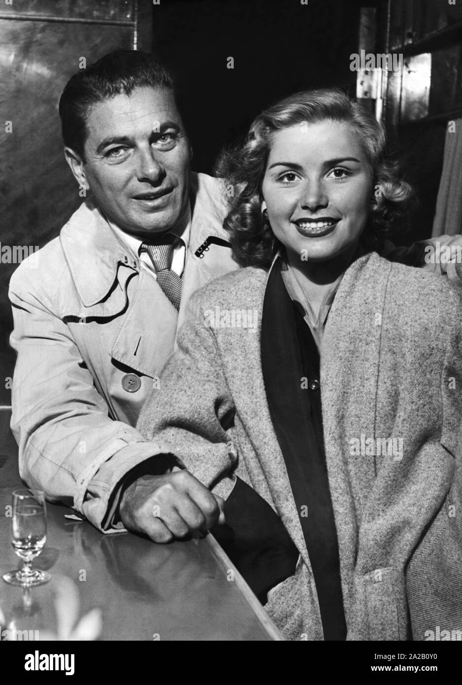 The picture shows the actor Rudolf Prack and the then "Miss Baden ...