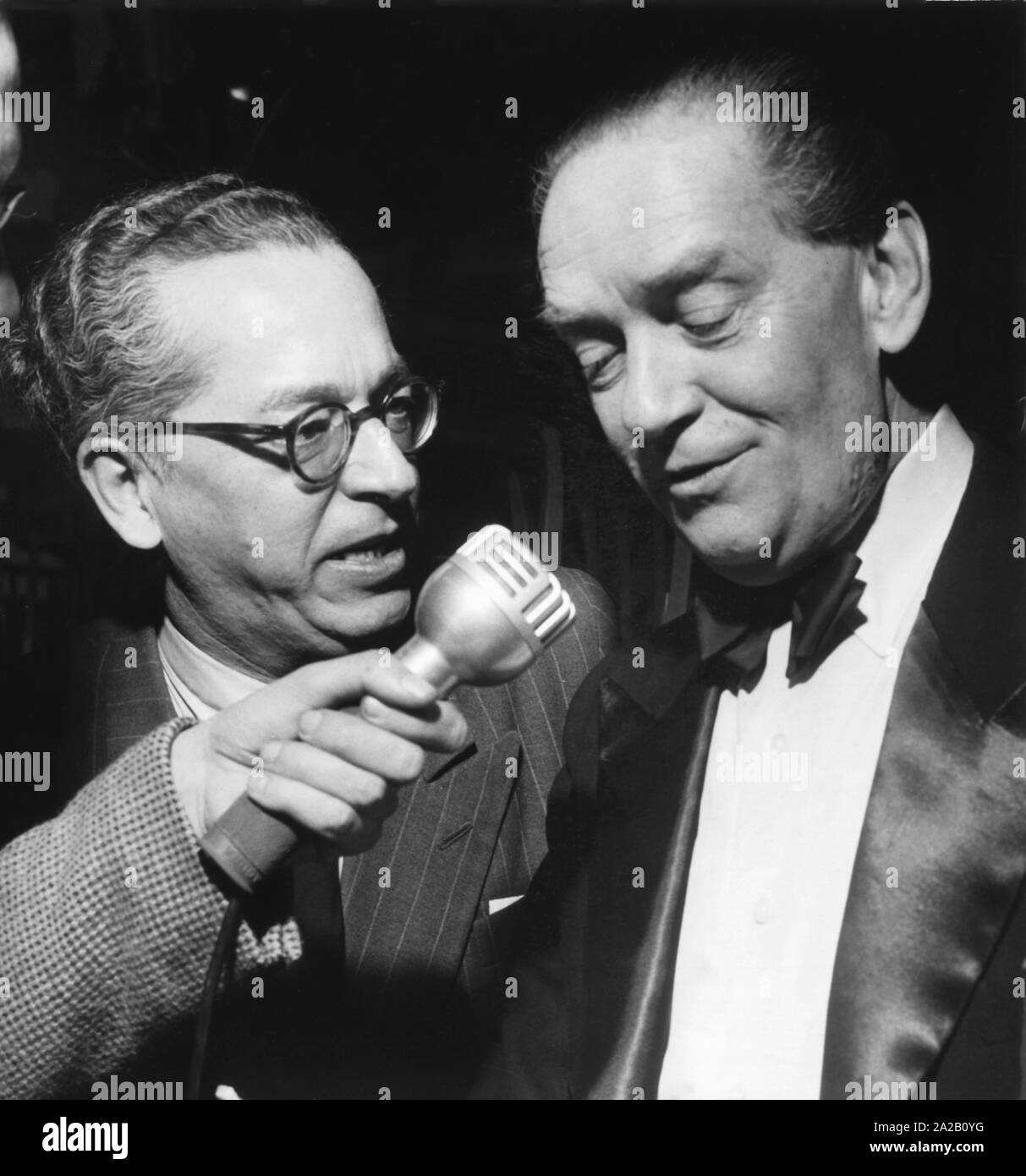 The picture shows the actor Ado Riegler (left) and the violinist and ...