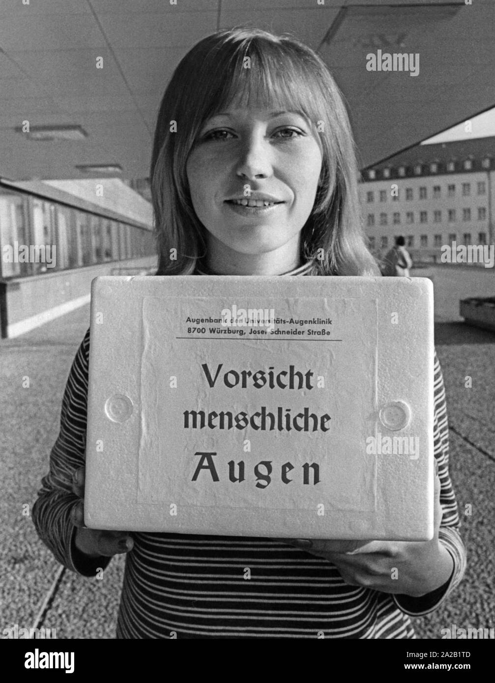 Human tissue container Black and White Stock Photos & Images - Alamy