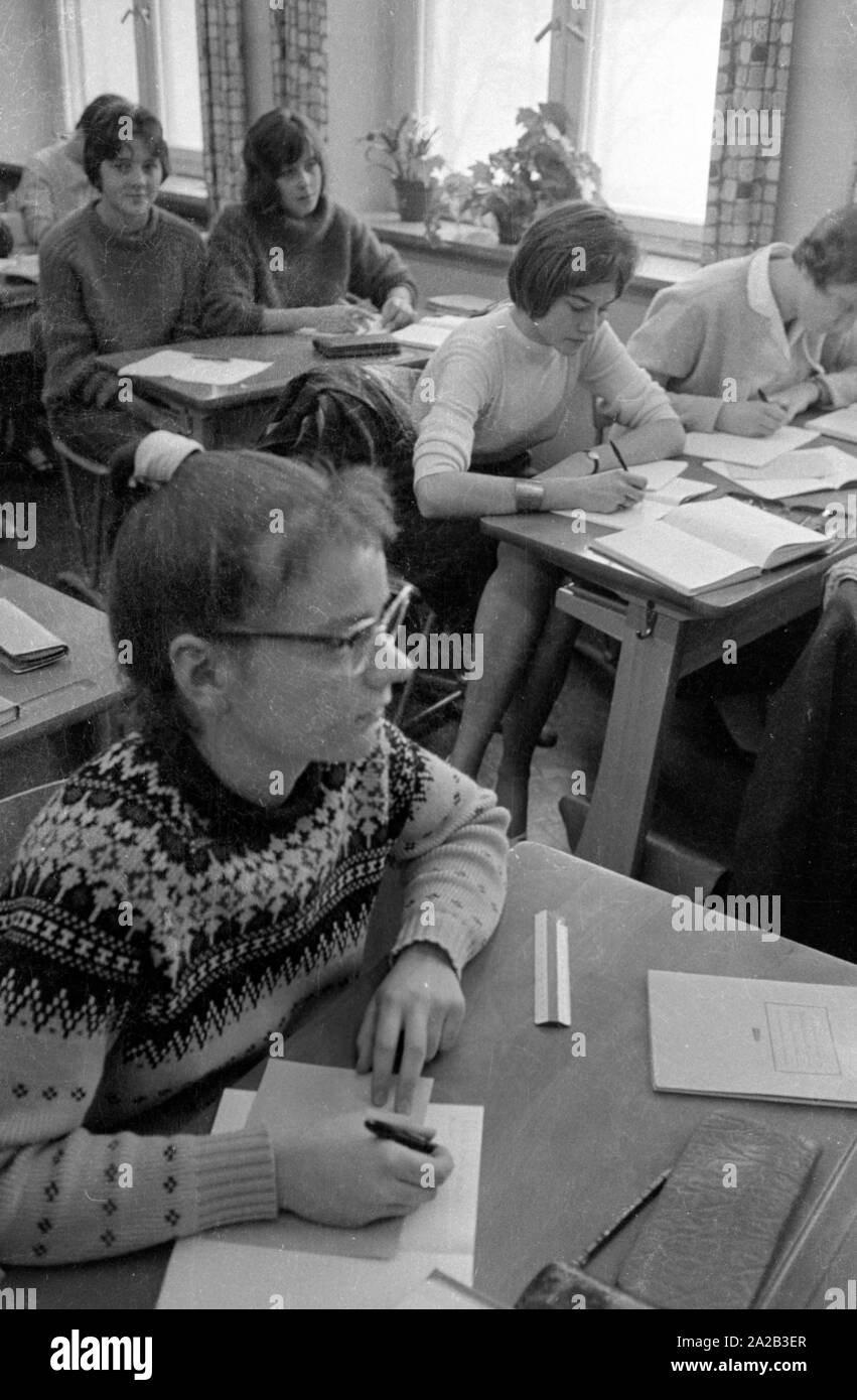 Teenager schoolgirl Black and White Stock Photos & Images - Alamy