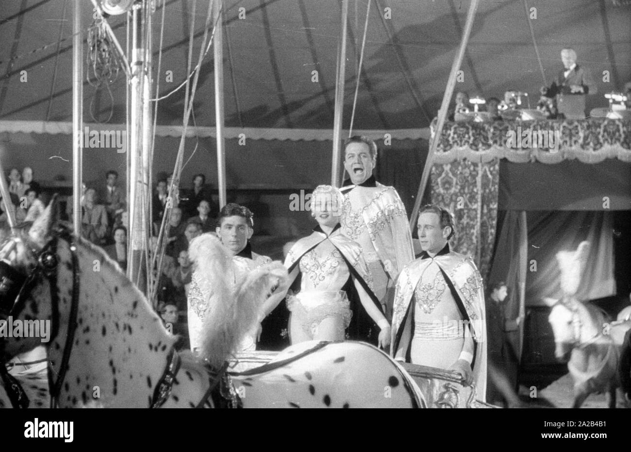 Shooting of the film "Koenig der Manege" with Rudolf Schock, Germaine ...