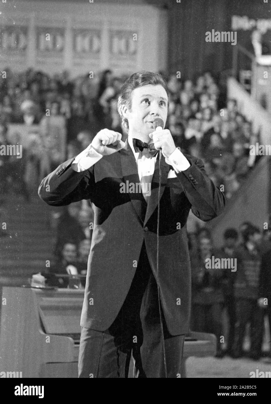 Peter alexander actor hi-res stock photography and images - Alamy