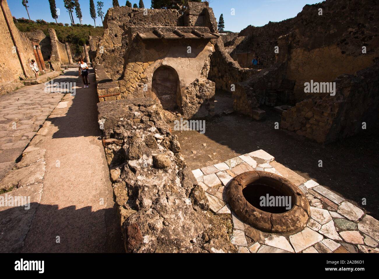 Roman tavern hi-res stock photography and images - Alamy