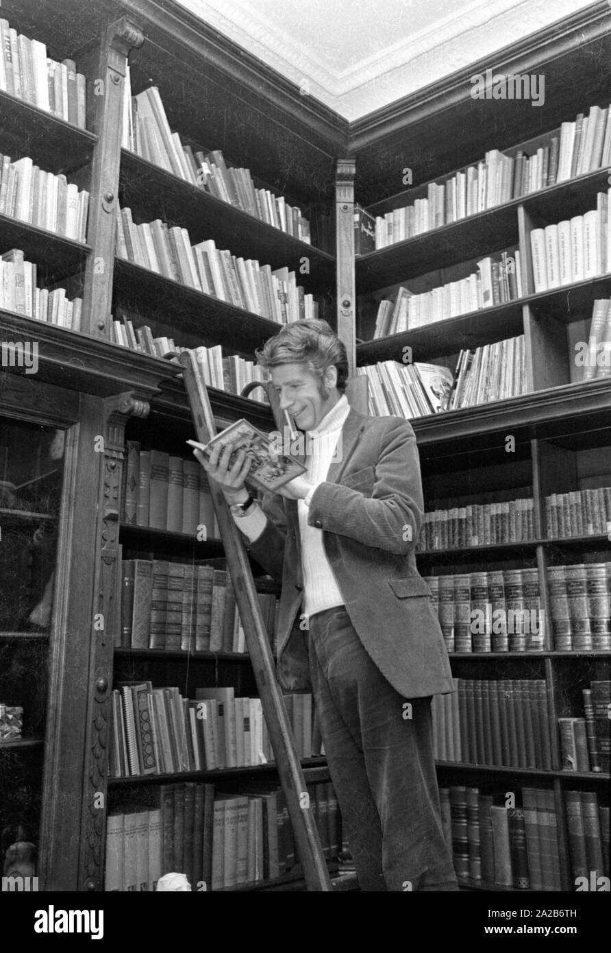 Opened 1971 Black and White Stock Photos & Images - Alamy