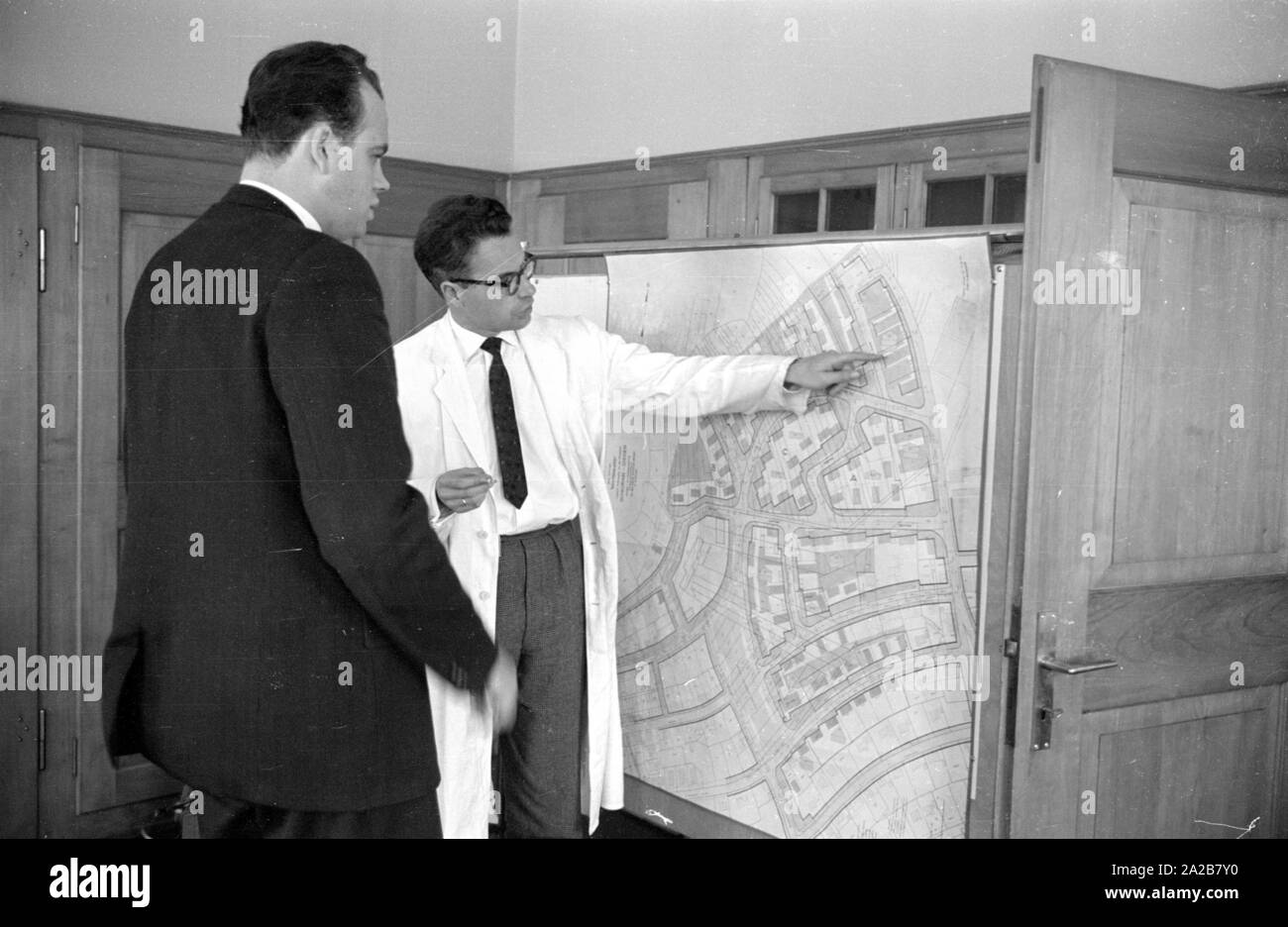 1960s housing projects hi-res stock photography and images - Alamy