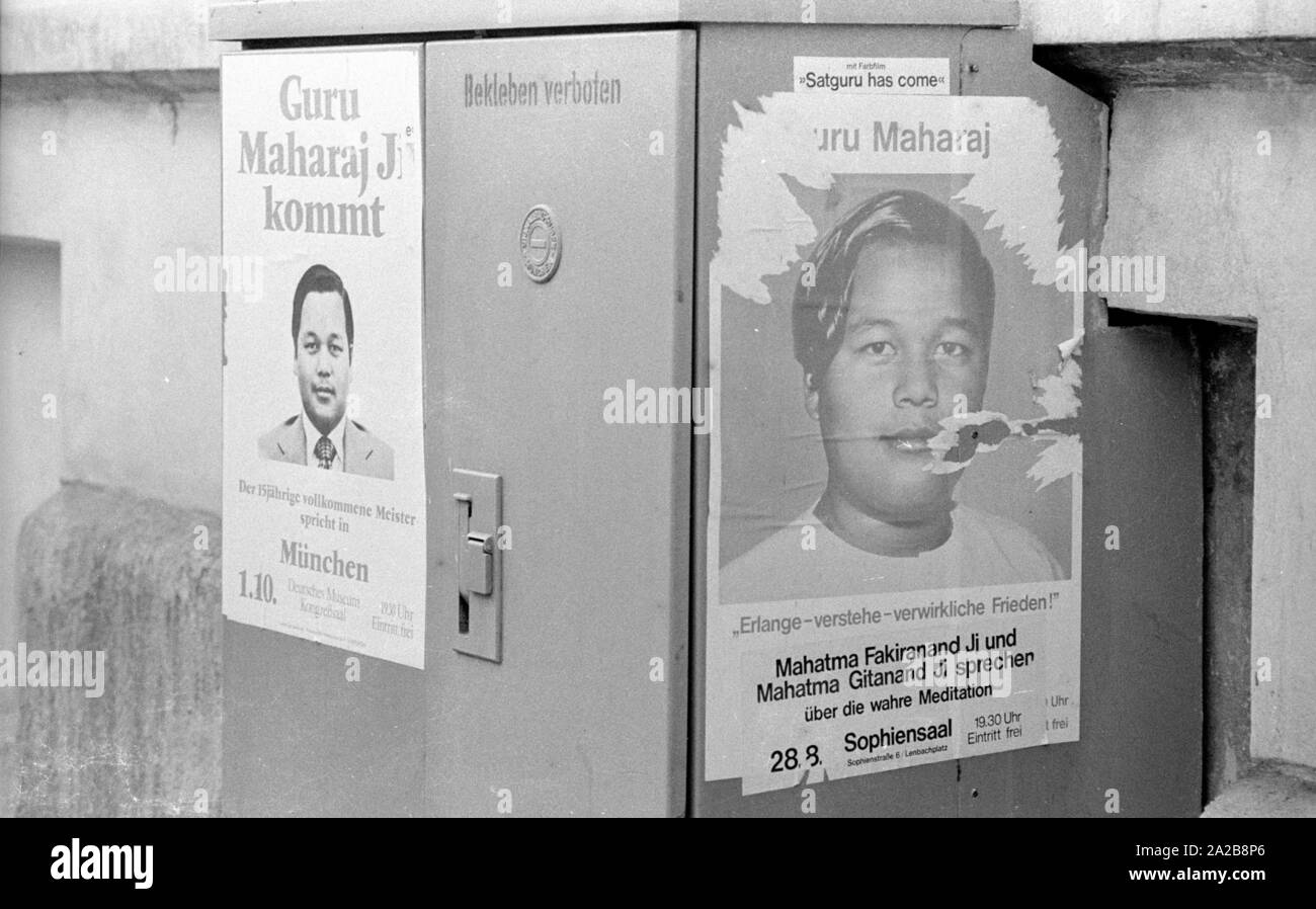 Posters promoting events of the Indian Prem Rawat, known as Guru ...