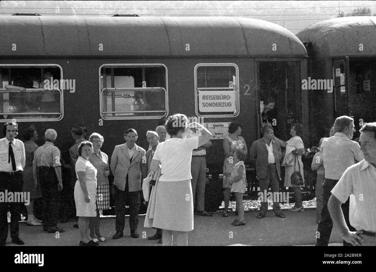 1970s travel agency hi-res stock photography and images - Alamy