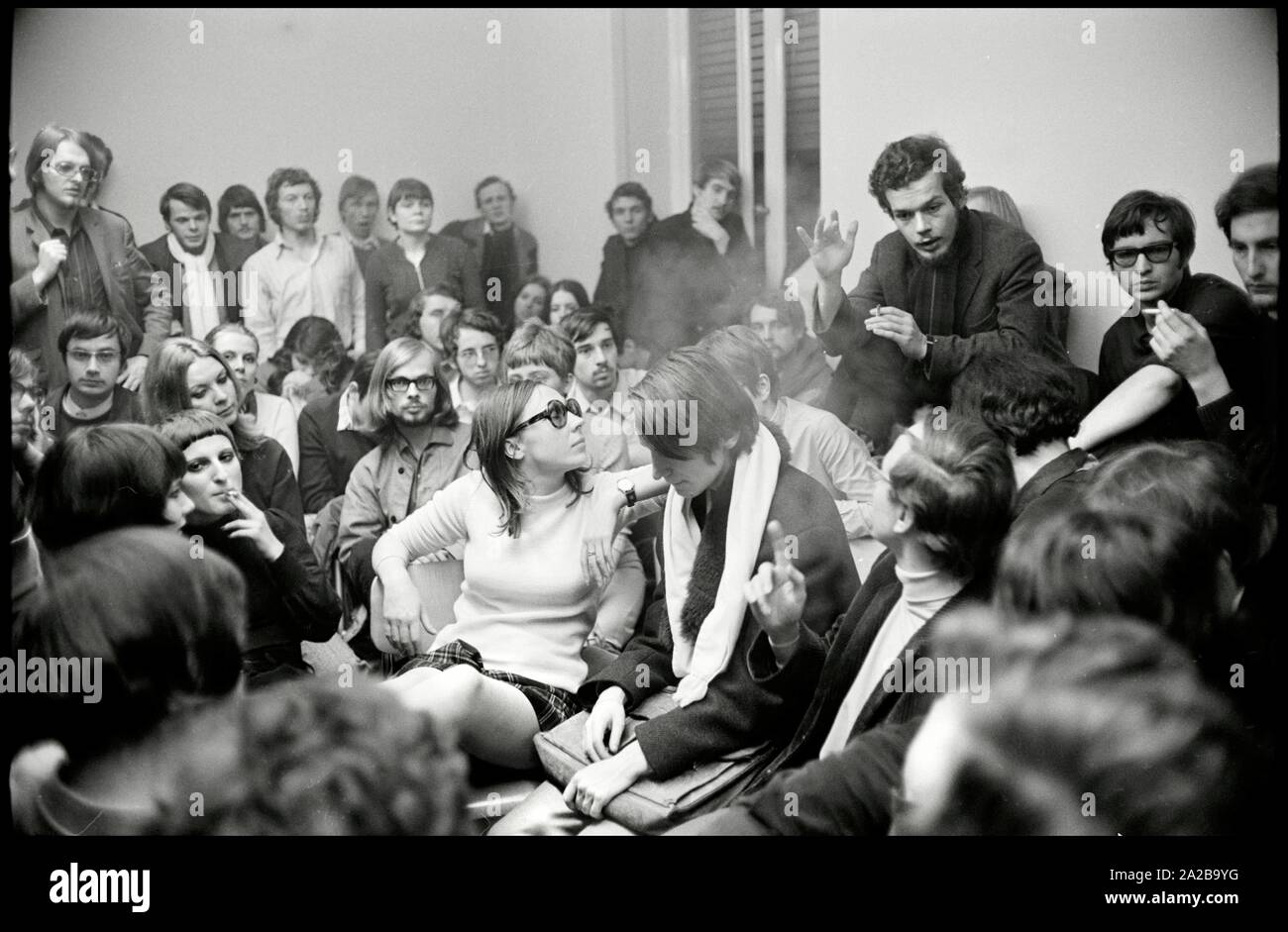 1960s student movement hi-res stock photography and images - Alamy