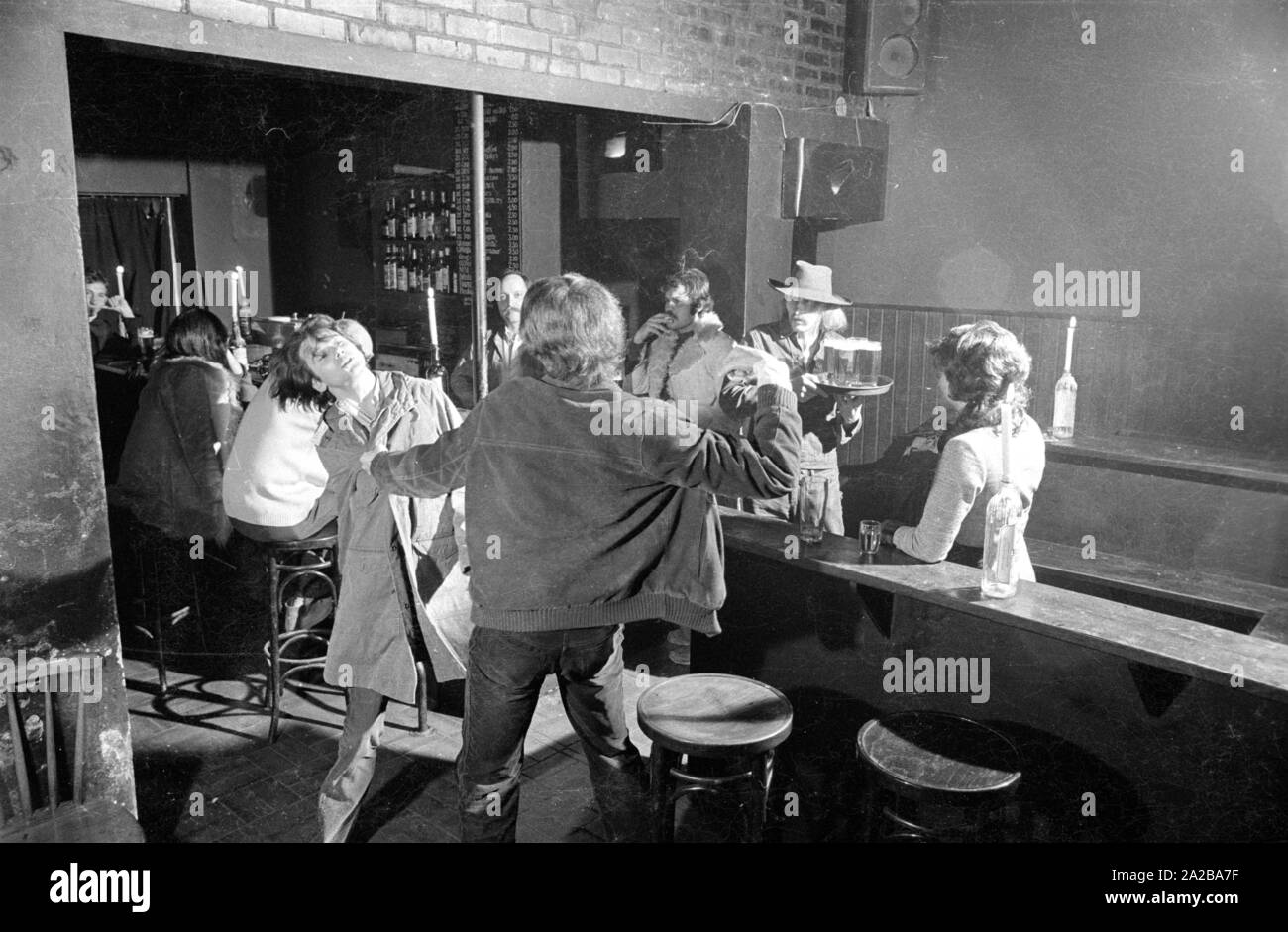 Bar fight men hi-res stock photography and images - Alamy