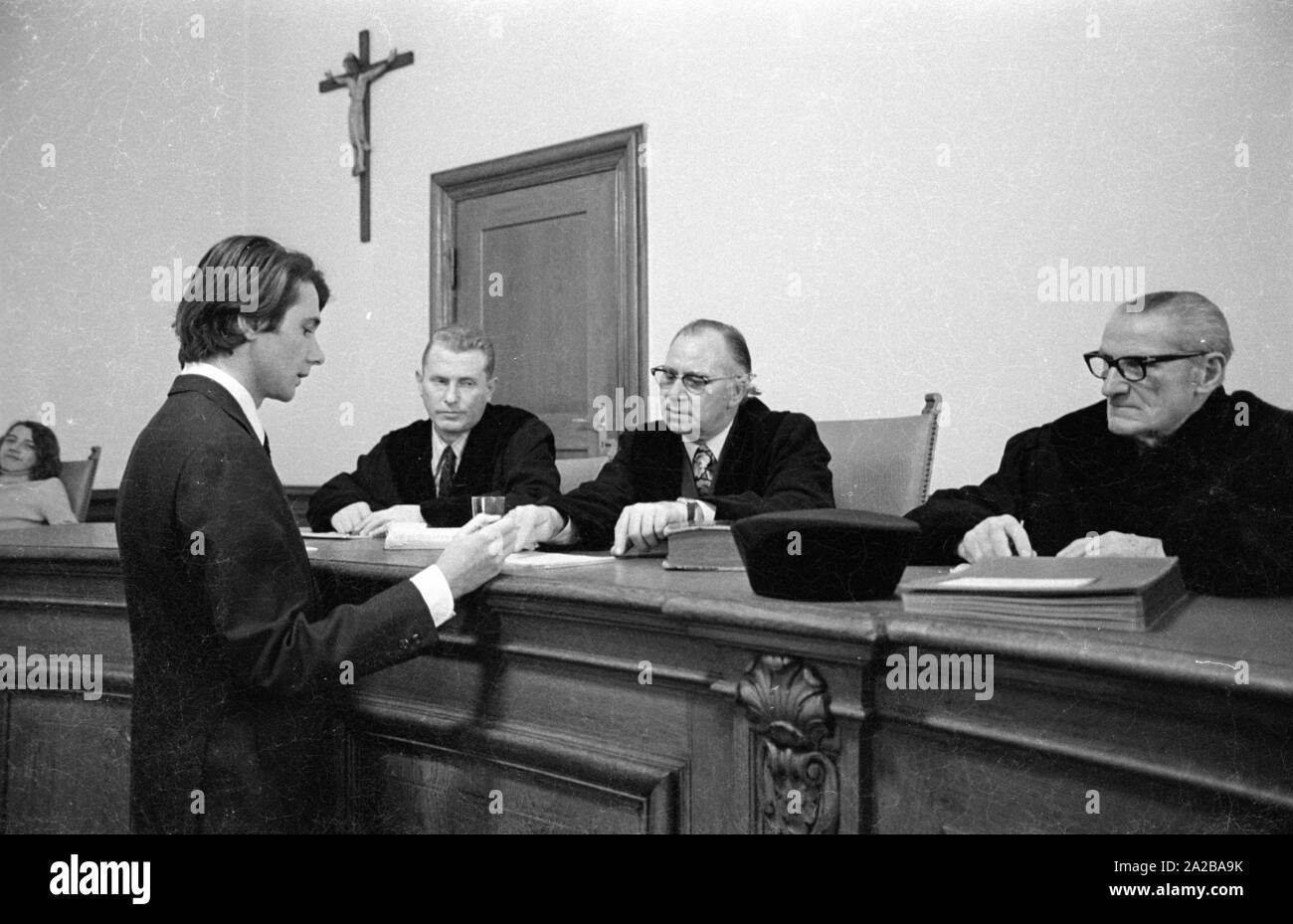 Young man in court Stock Photo - Alamy
