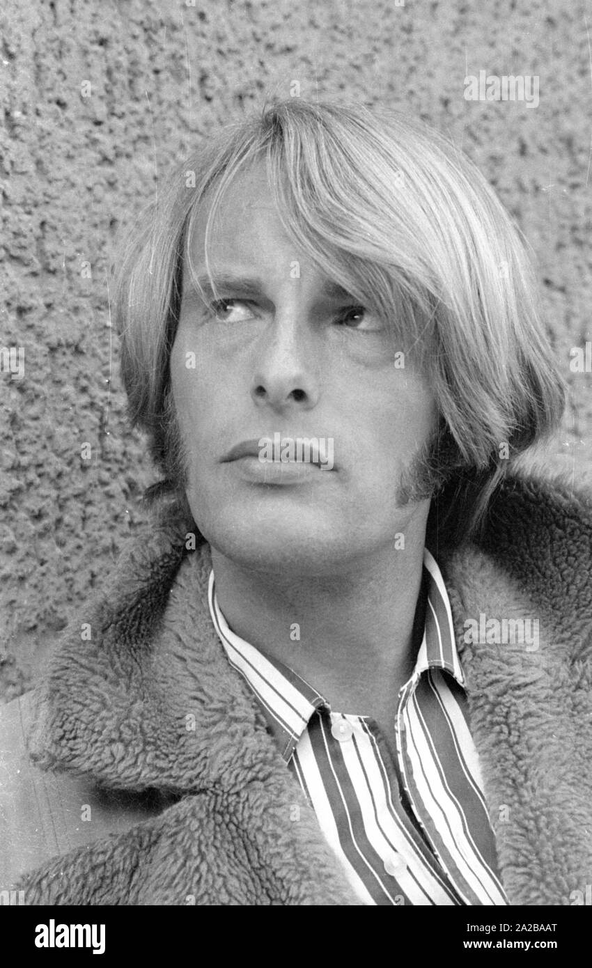 70s male model hi-res stock photography and images - Alamy