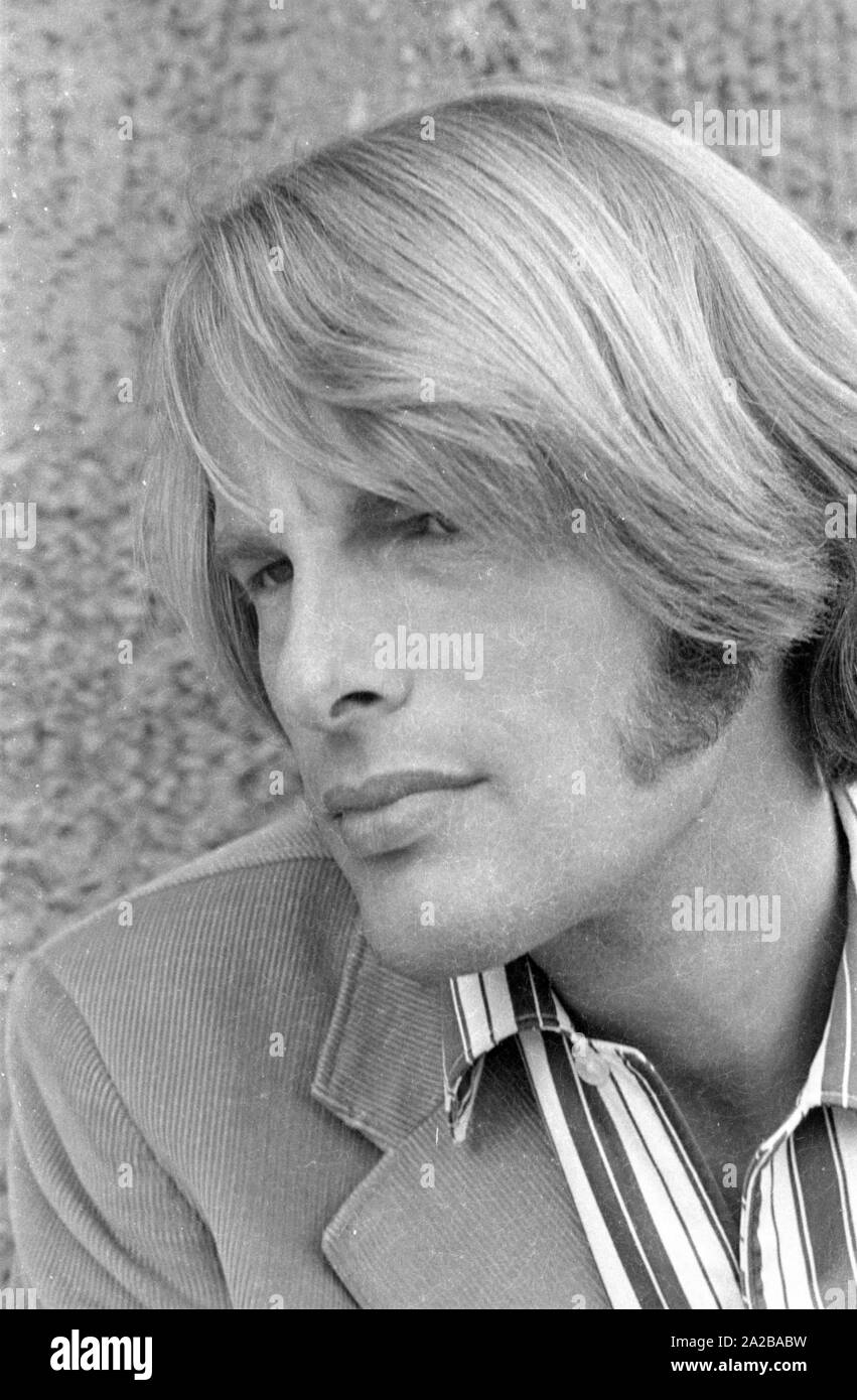 70s male model hi-res stock photography and images - Alamy