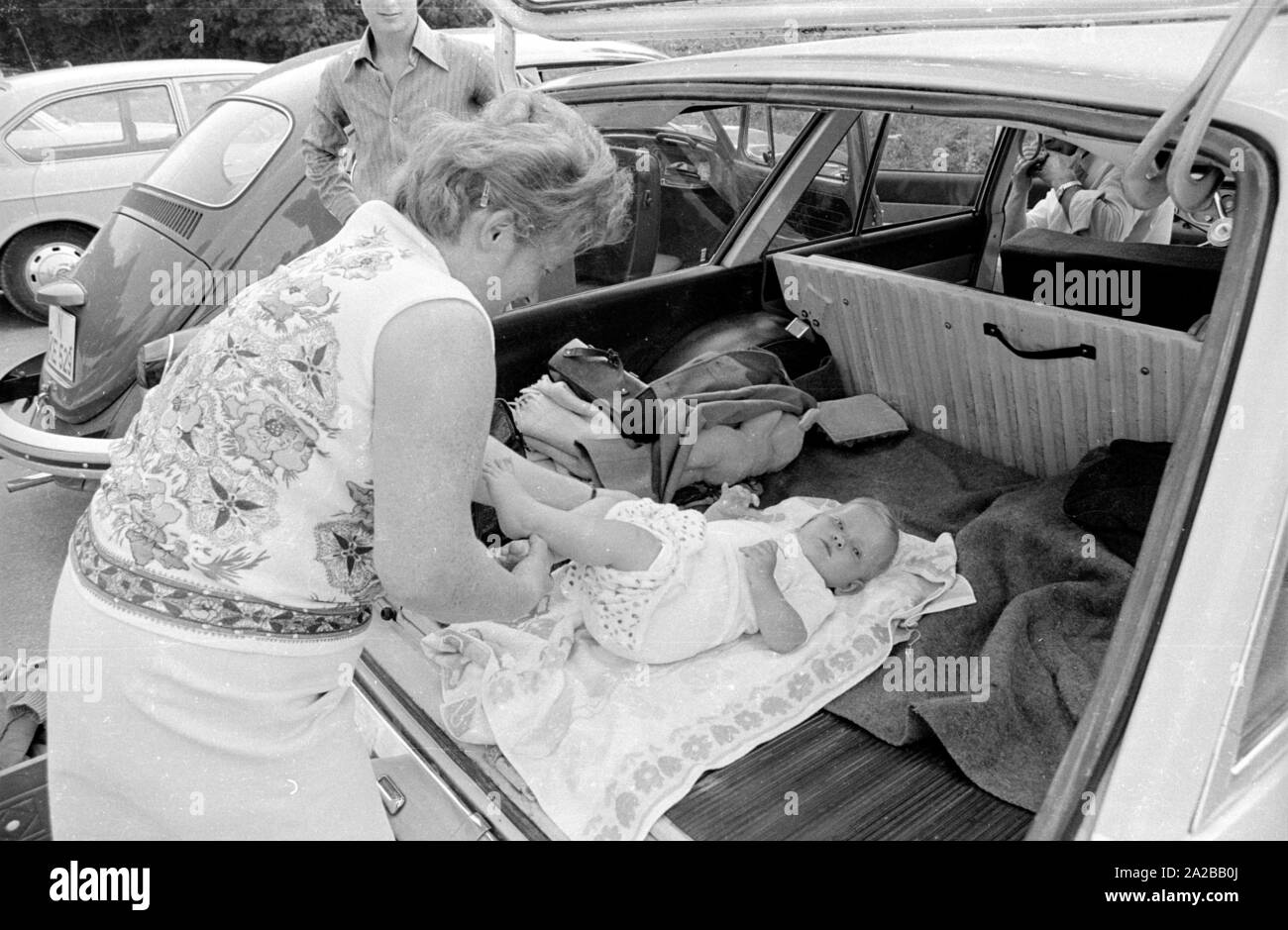 Trunk of a car Black and White Stock Photos & Images - Alamy