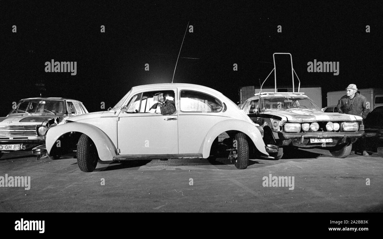 Sideways movie hi-res stock photography and images - Alamy