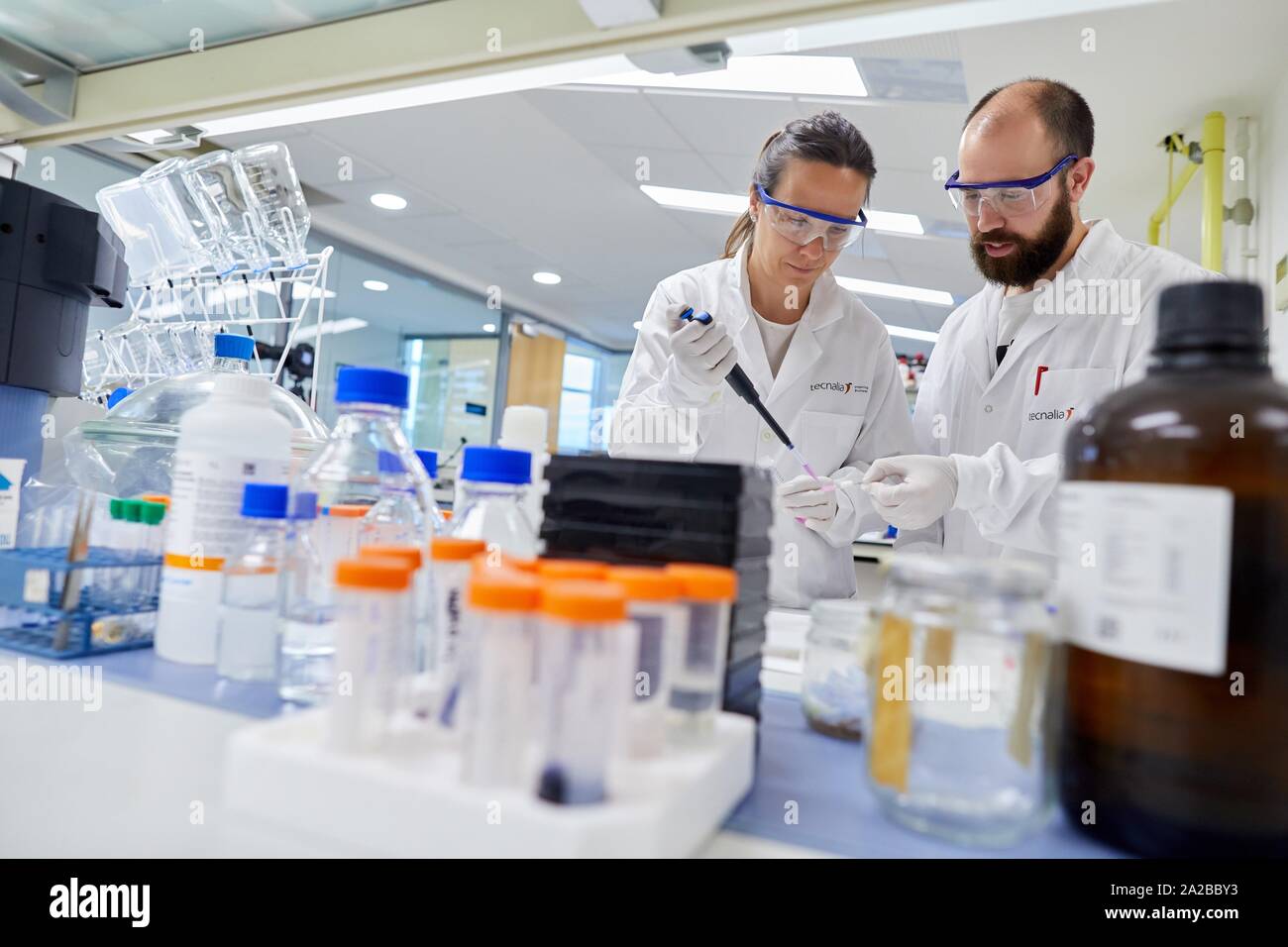 Biomaterials science hi-res stock photography and images - Alamy