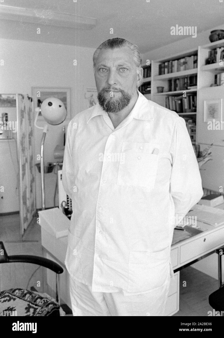 Sit peter Black and White Stock Photos & Images - Alamy