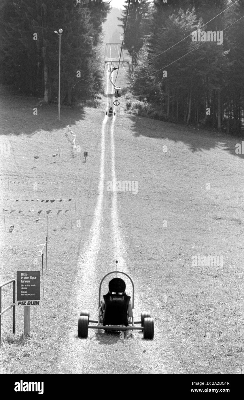 Gravity lift hi-res stock photography and images - Alamy