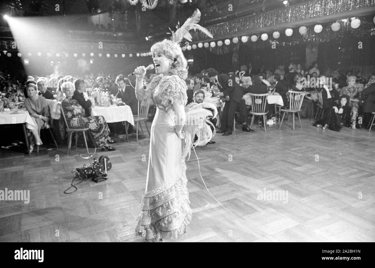 German singer 1974 hi-res stock photography and images - Alamy