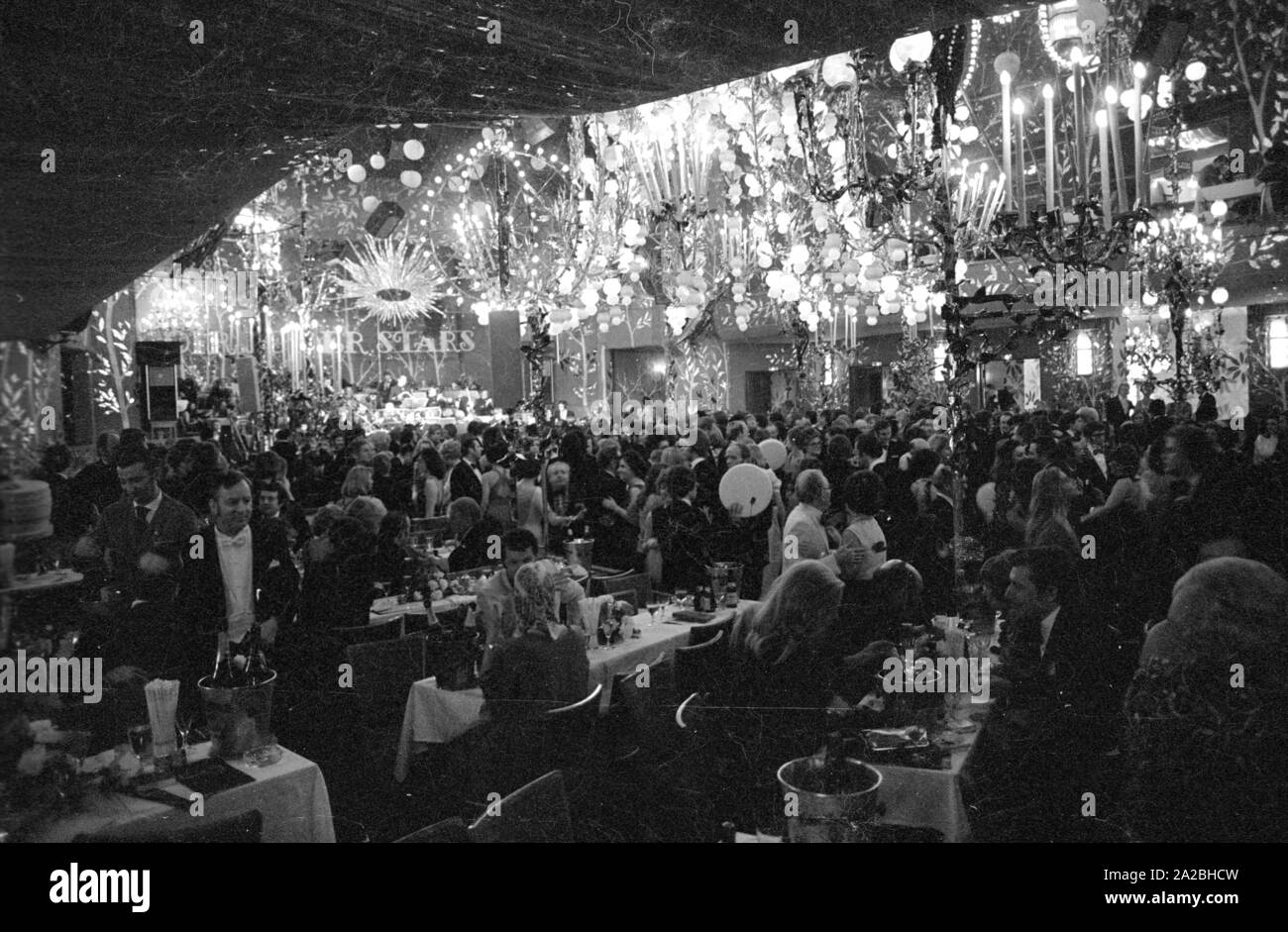 The "Soiree der Stars" takes place in the Deutsches Theater Stock Photo ...