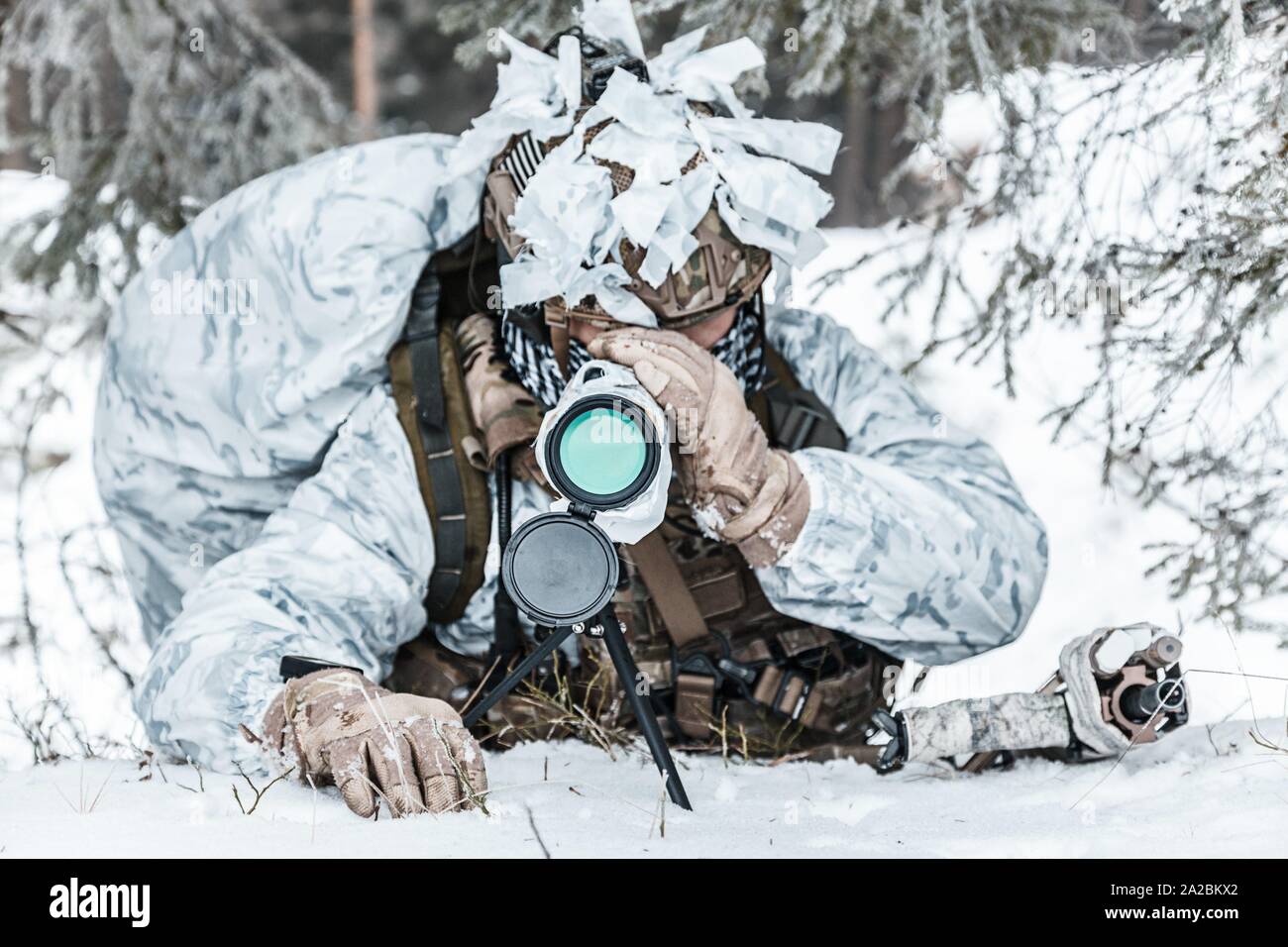 Sniper spotter hi-res stock photography and images - Alamy