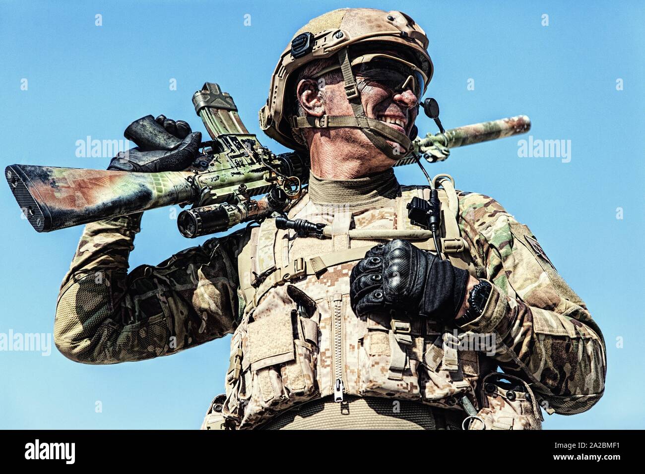 Low angle portrait armed soldier hi-res stock photography and images ... Low angle portrait armed soldier hi-res stock photography and images ...