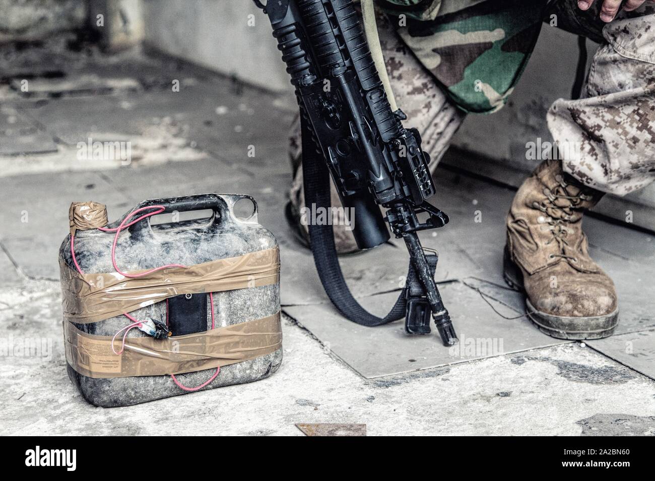 Explosive trap hi-res stock photography and images - Alamy