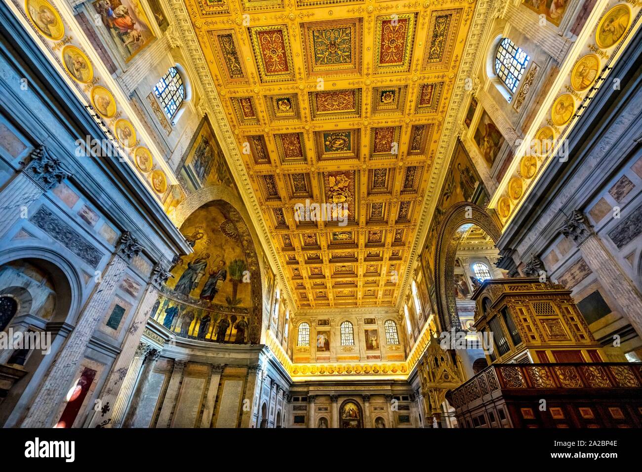Papal tomb hi-res stock photography and images - Alamy