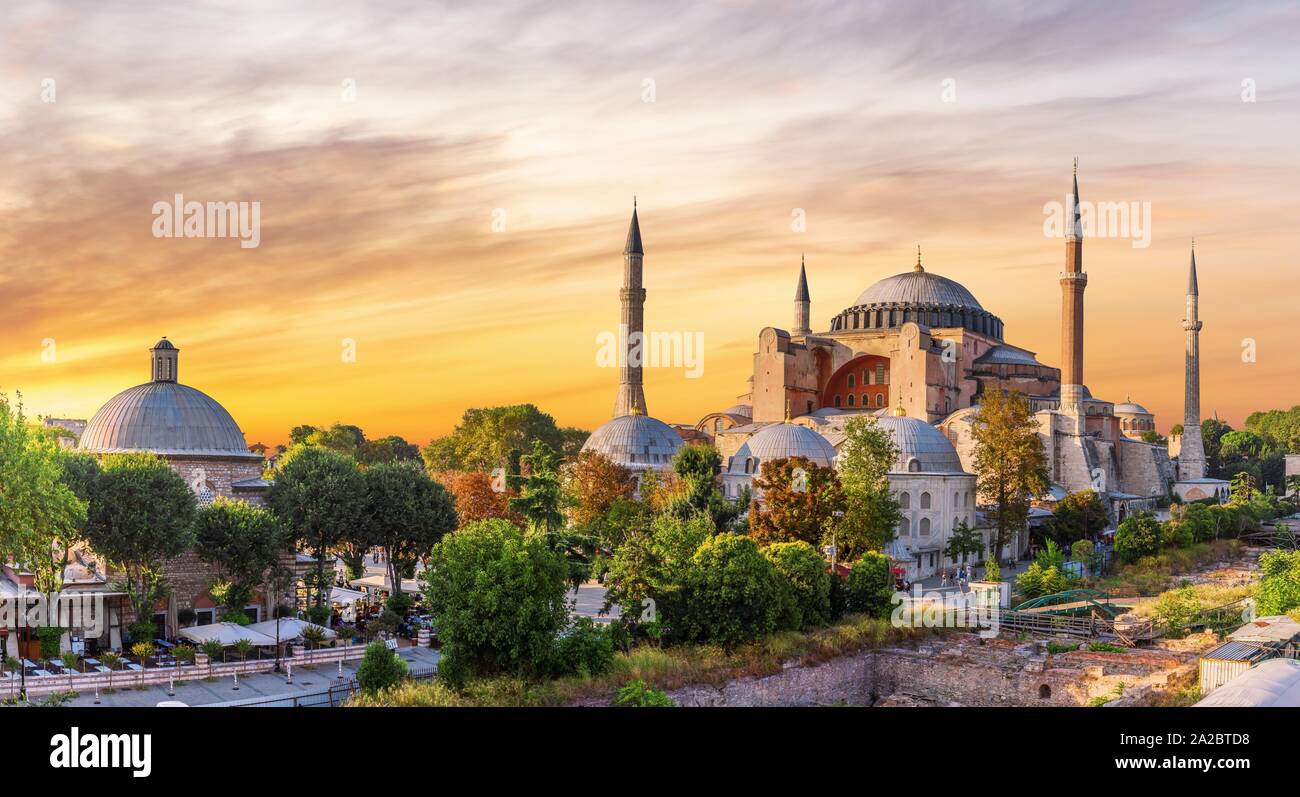 Water sunset turkey hi-res stock photography and images - Alamy