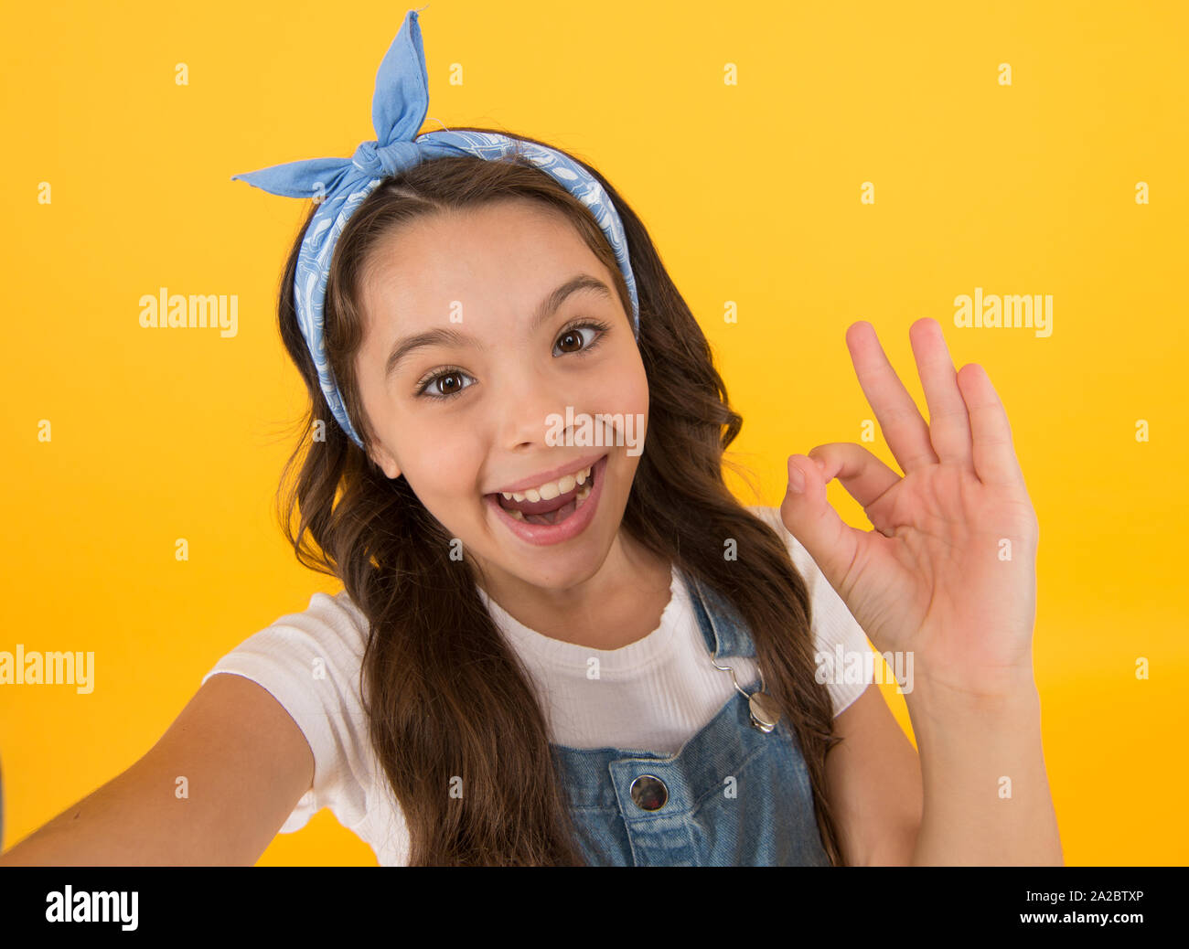 Child nonverbal communication hi-res stock photography and images - Alamy