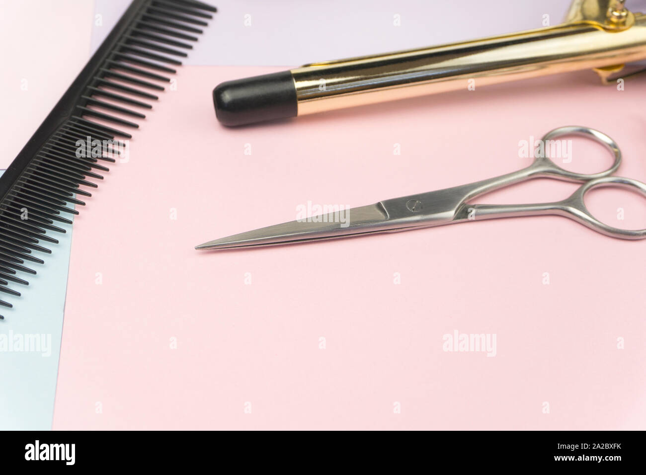 hair scissors on seamless background Stock Photo - Alamy
