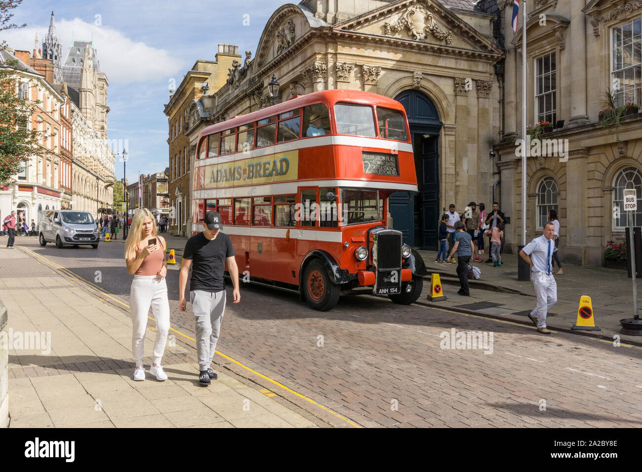 Vintage buses double decker hi-res stock photography and images - Alamy
