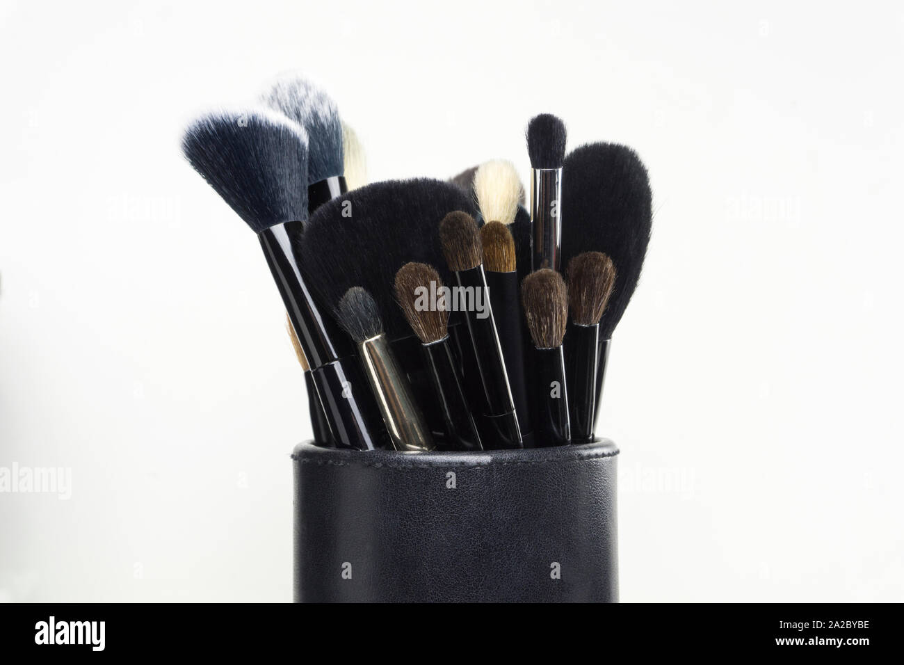 Blending brushes hi-res stock photography and images - Alamy