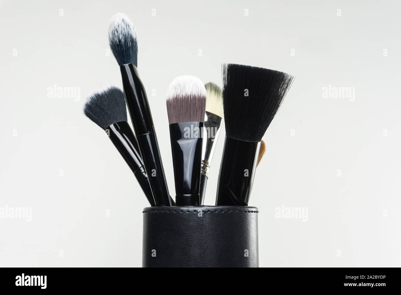 Blending brushes hi-res stock photography and images - Alamy
