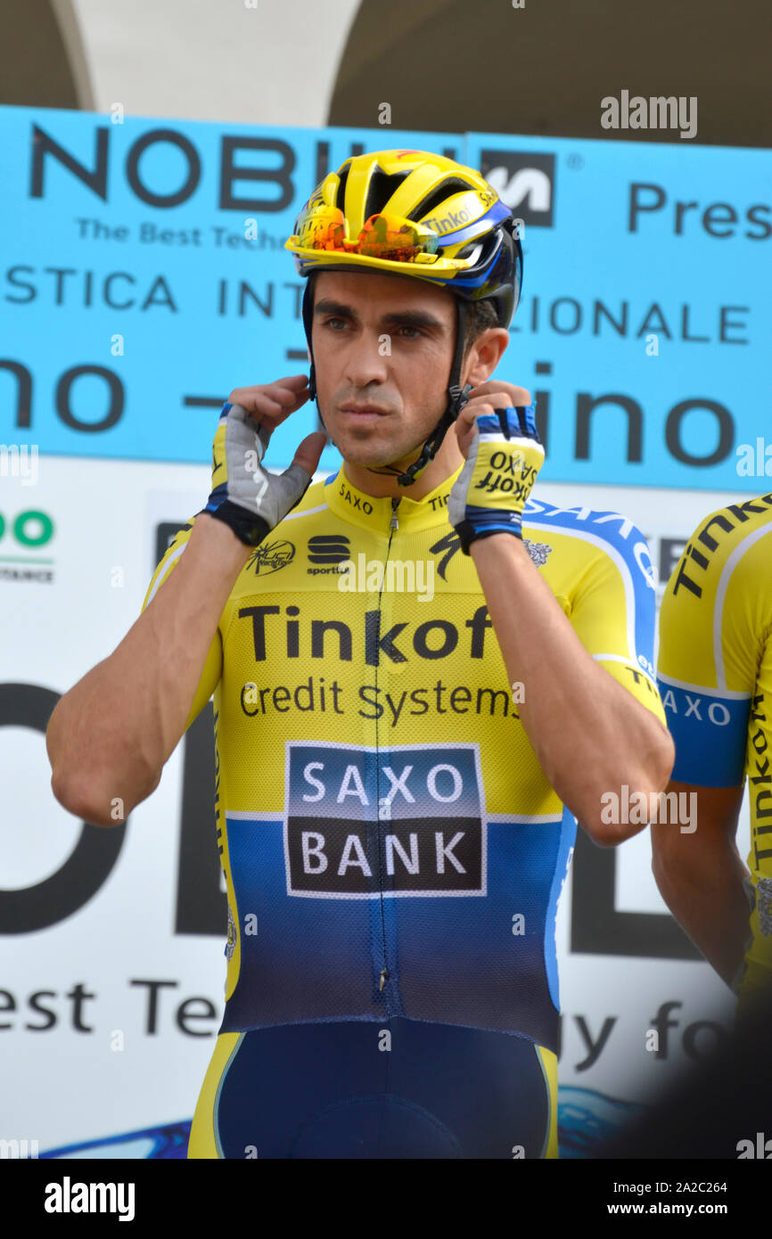 Alberto contador hi-res stock photography and images - Alamy
