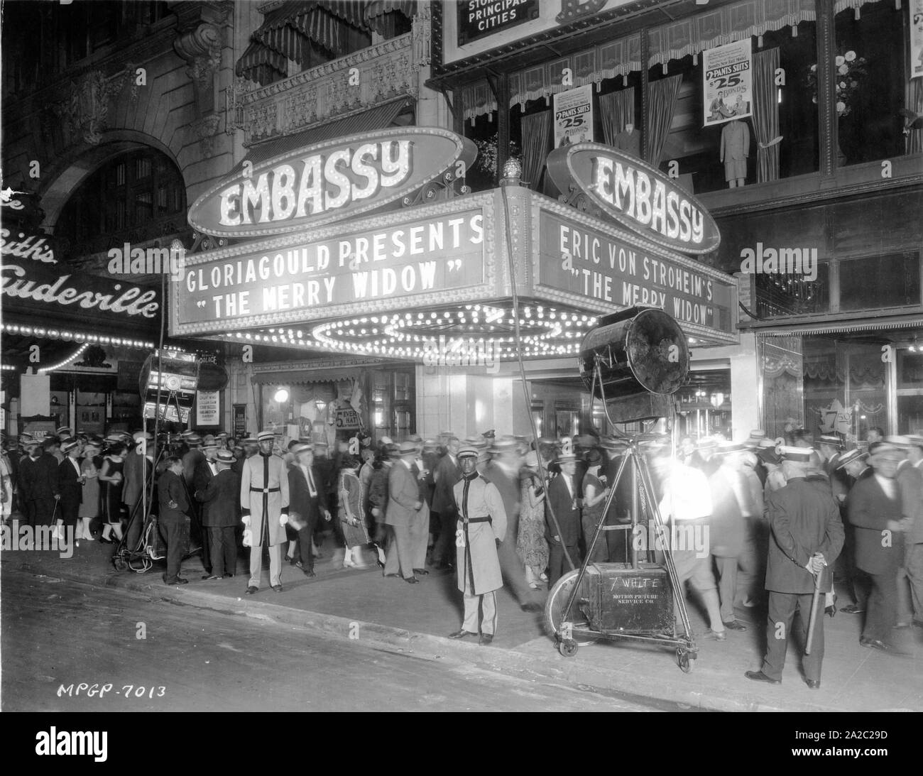 1920s Movie Premiere Torrington To Hold "Divine Renovation' Premiere