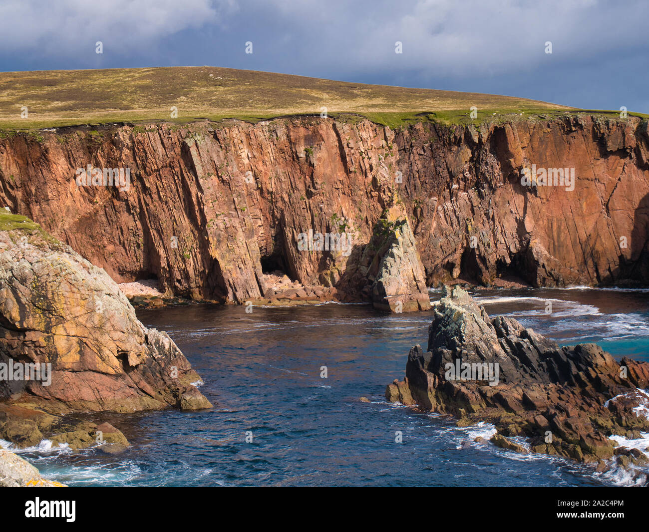 Bedrock layers hi-res stock photography and images - Alamy