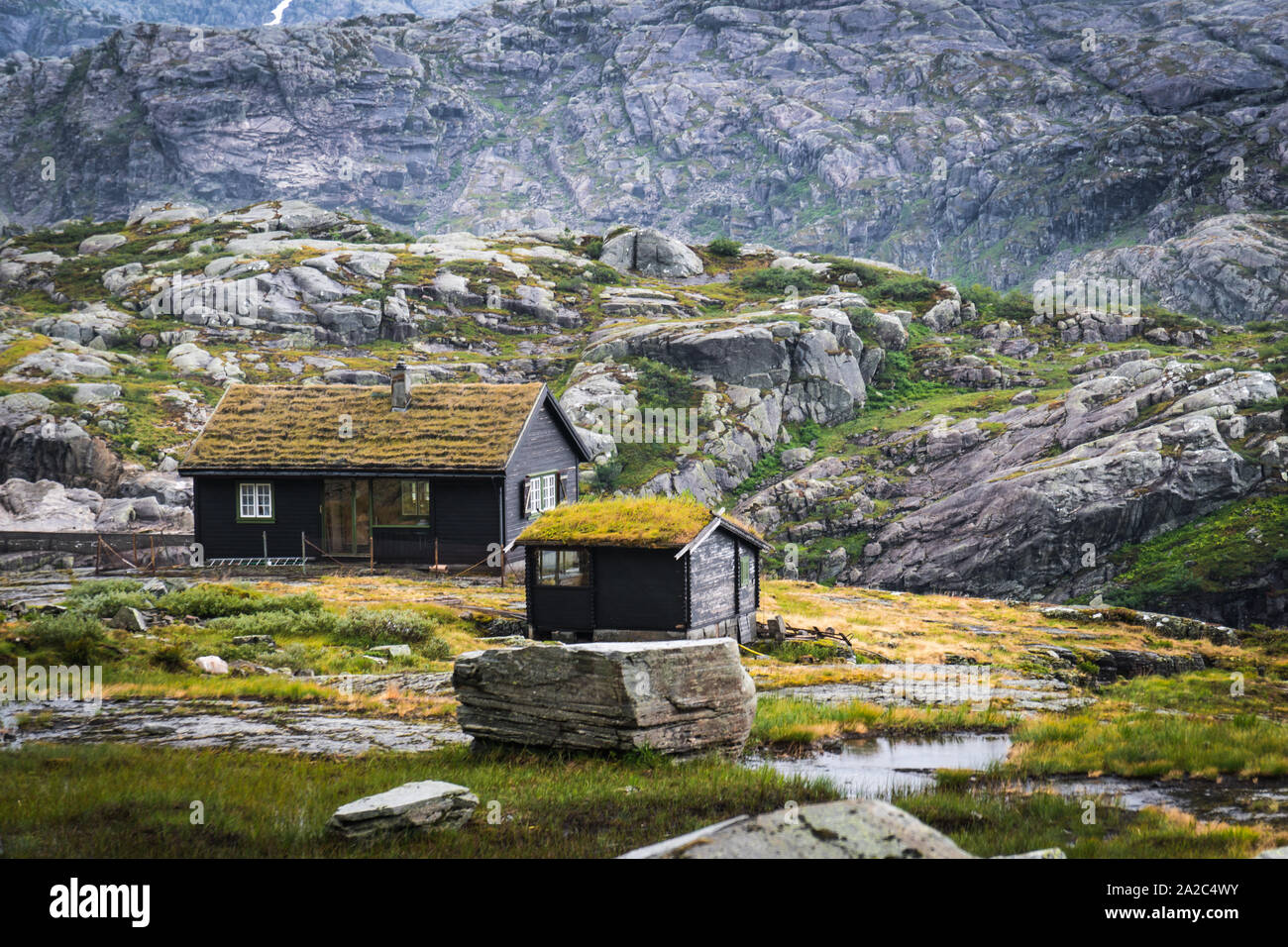 Norway cabin holiday house in mountain Stock Photo - Alamy